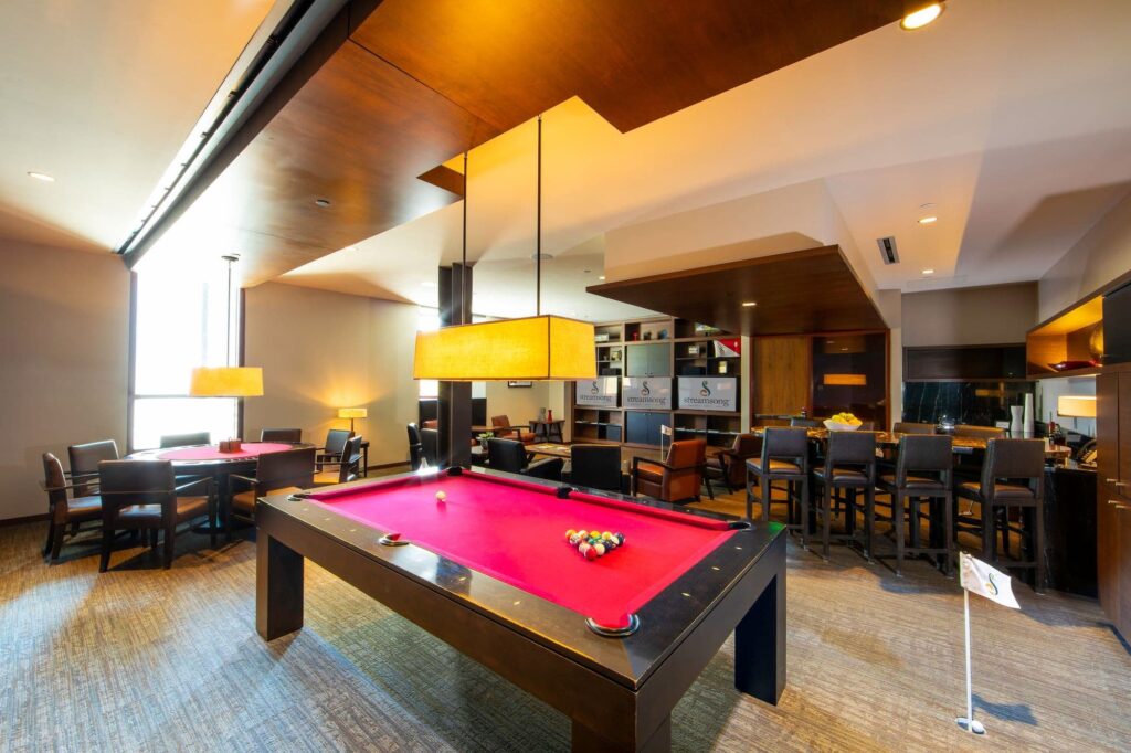 Clubhouse Guest Rooms - Streamsong Resort